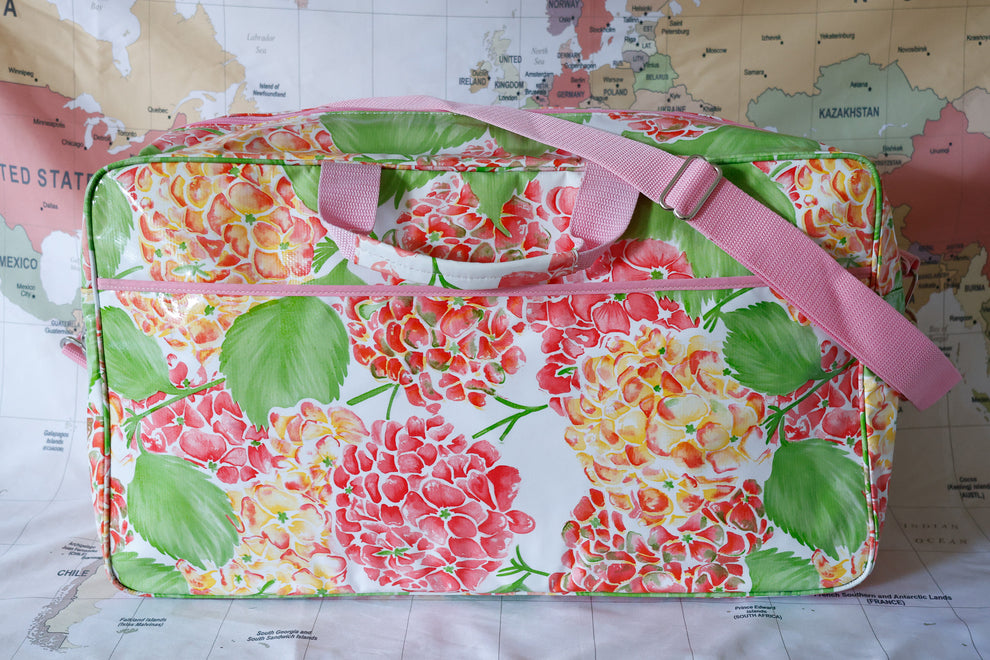 Oilcloth Weekender Bag - White Hydrangea – Oilcloth Alley